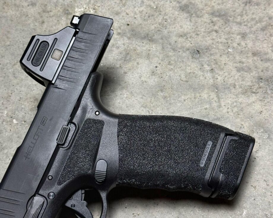 Springfield Hellcat Pro Comp Review: Professional Polymer Performance ...